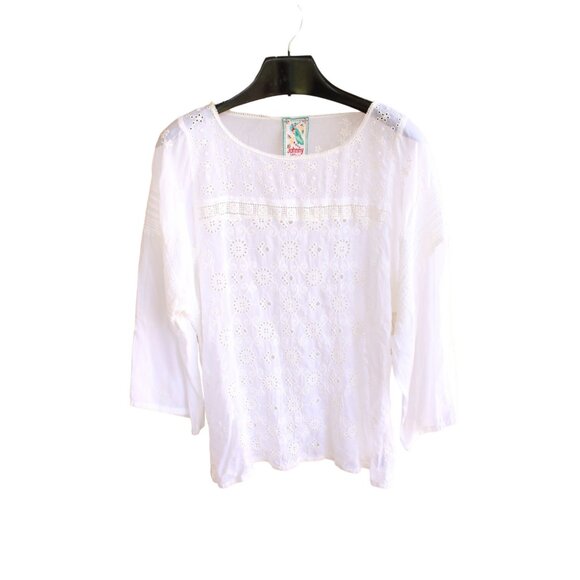 Johnny Was | Tops | Johnny Was Off White Eyelet Blouse Pullover Small ...